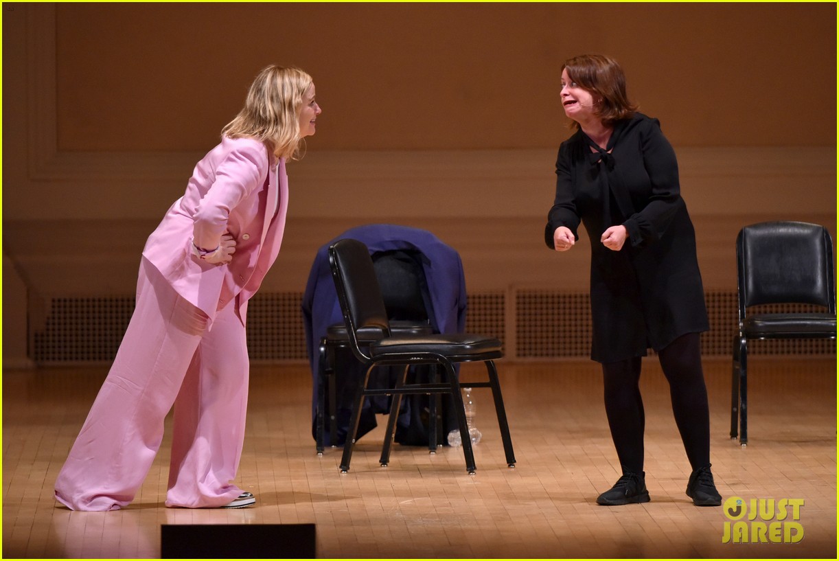 Tina Fey & Amy Poehler Reunite for Improv Show at Carnegie Hall!: Photo ...