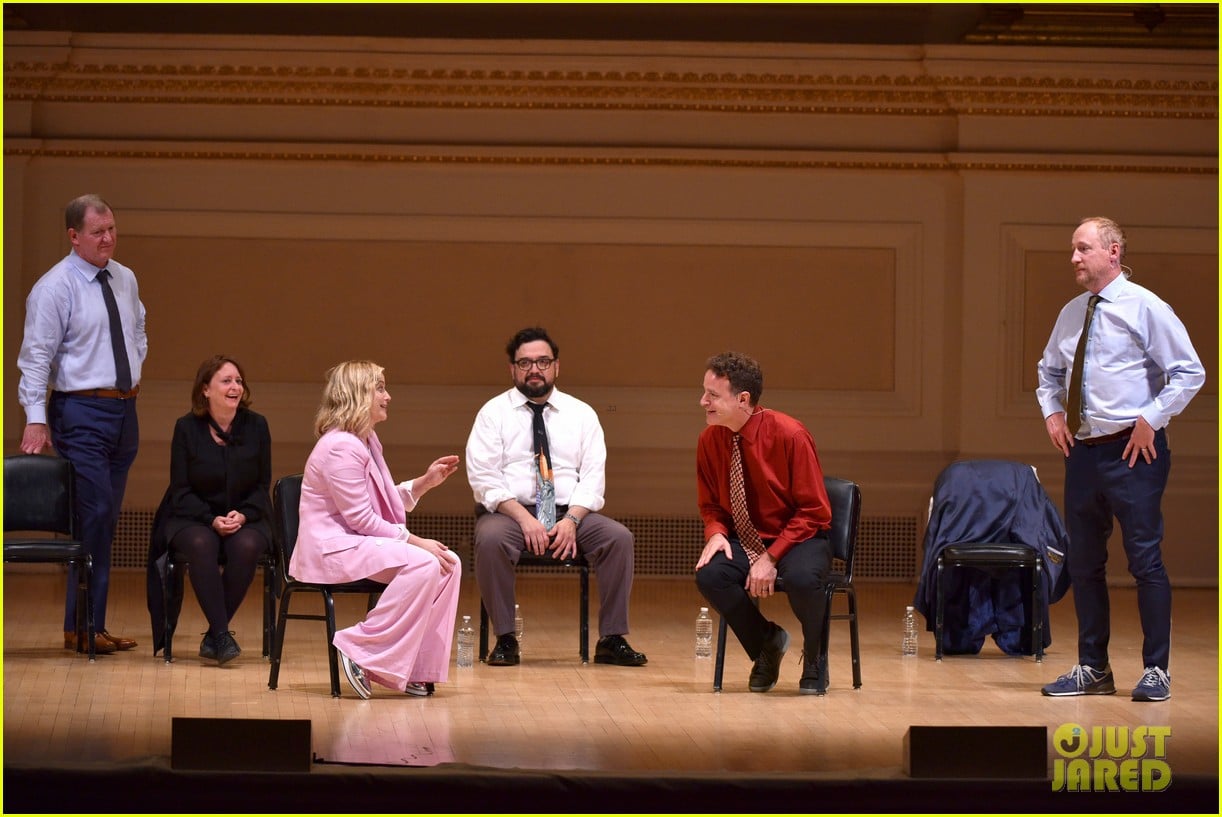 Tina Fey & Amy Poehler Reunite for Improv Show at Carnegie Hall!: Photo ...