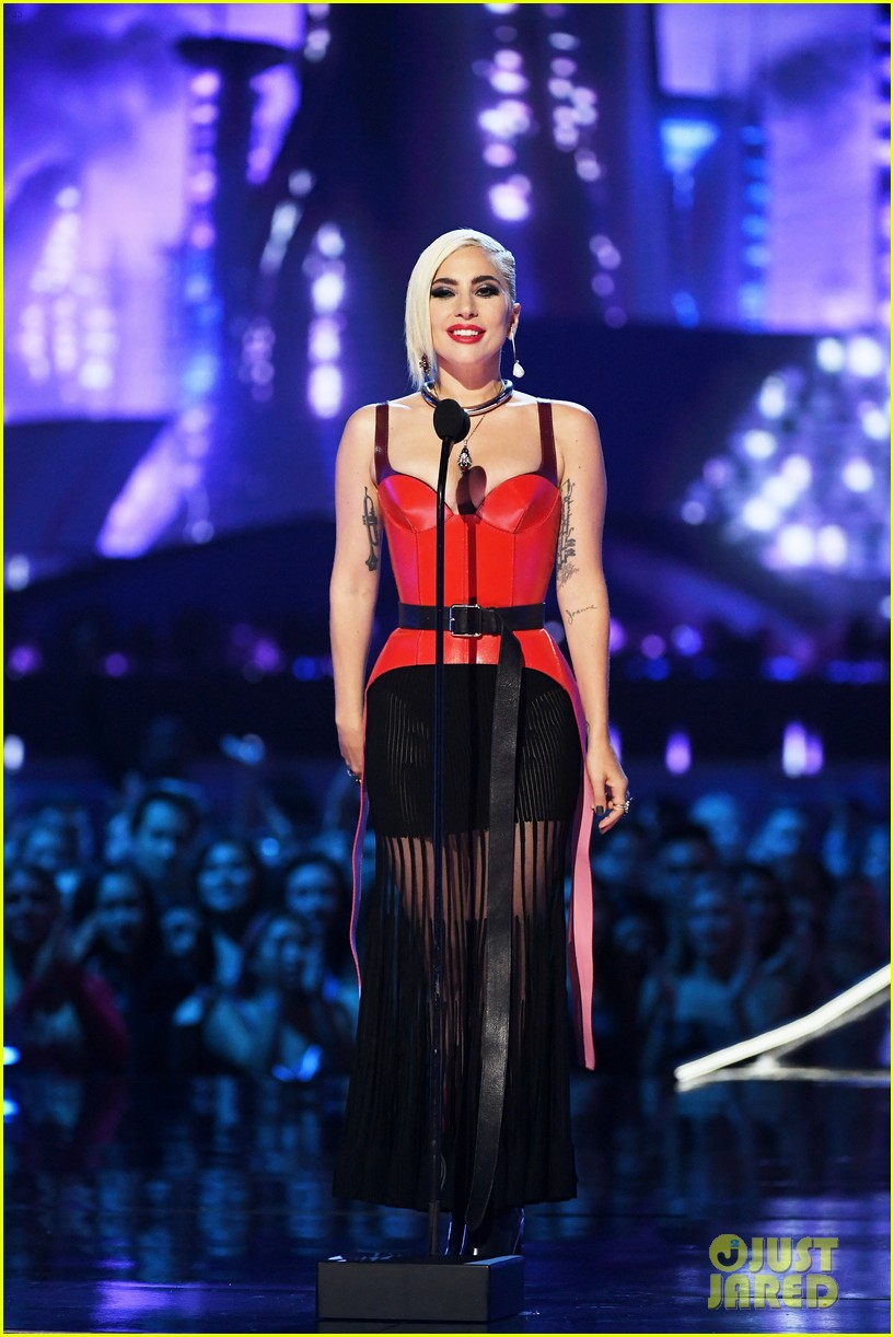 Lady Gaga Makes Surprise Appearance at MTV Movie & TV Awards 2018 to ...