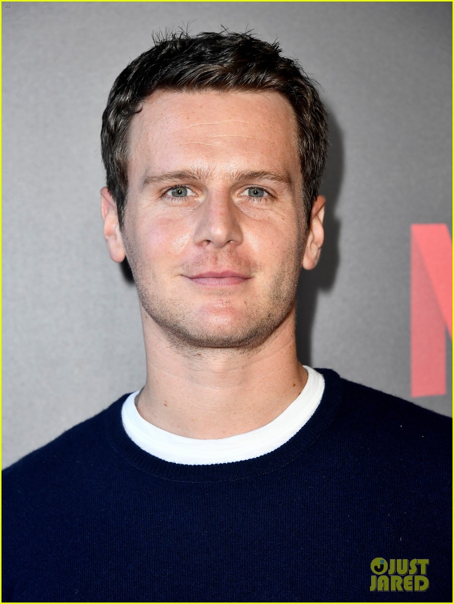Jonathan Groff Shot the Same 9-Minute 'Mindhunter' Scene 75 Times ...