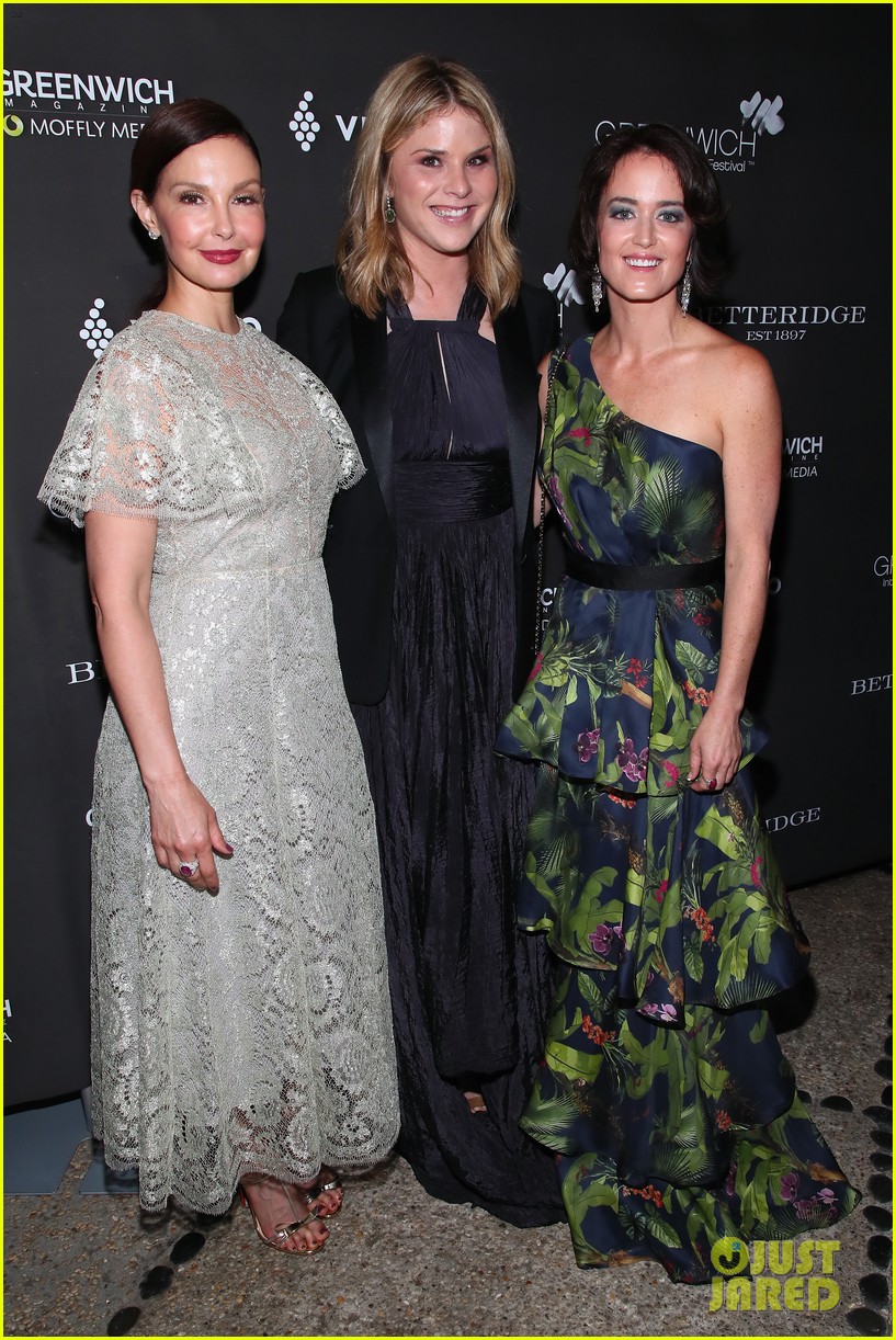 Ashley Judd Gets Honored with Changemaker Award at Greenwich ...