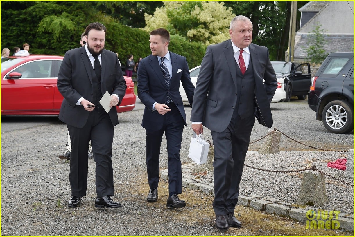 Richard Madden Wears a Kilt to 'Game of Thrones' Co-Stars' Wedding ...