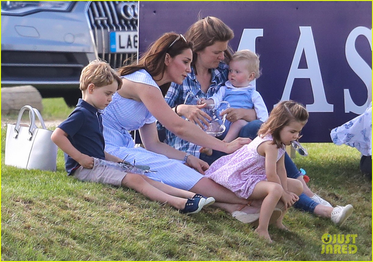 Duchess Kate Middleton's Mom Skills Observed By Onlooker at Polo Field ...