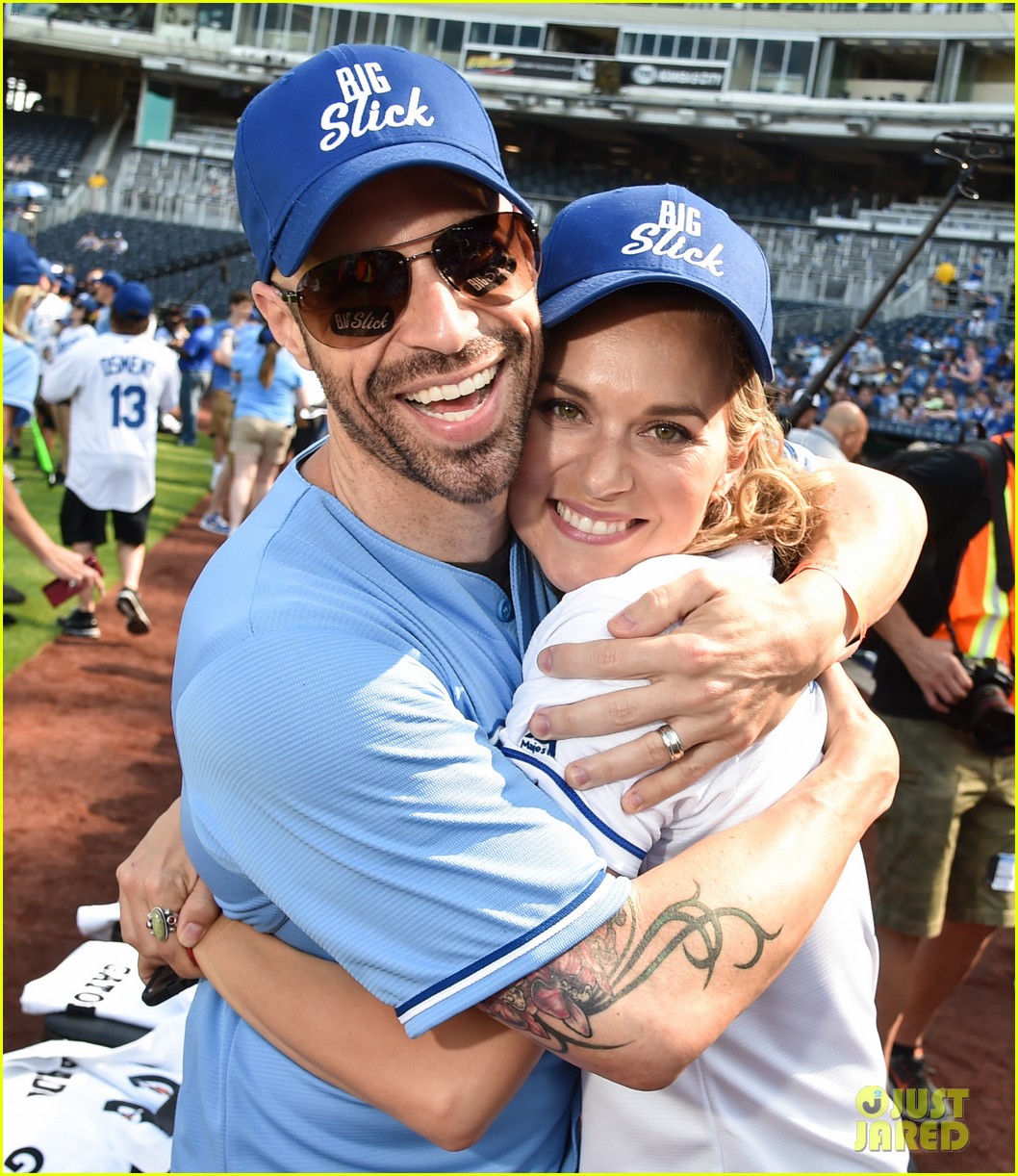 Paul Rudd Hosts Big Slick Celebrity Weekend to Benefit Children's Mercy ...