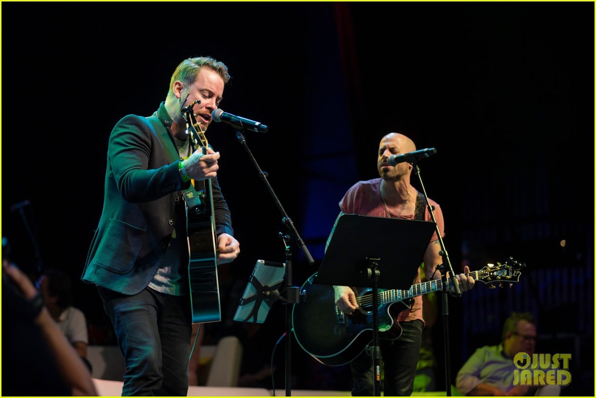 Paul Rudd Hosts Big Slick Celebrity Weekend to Benefit Children's Mercy ...