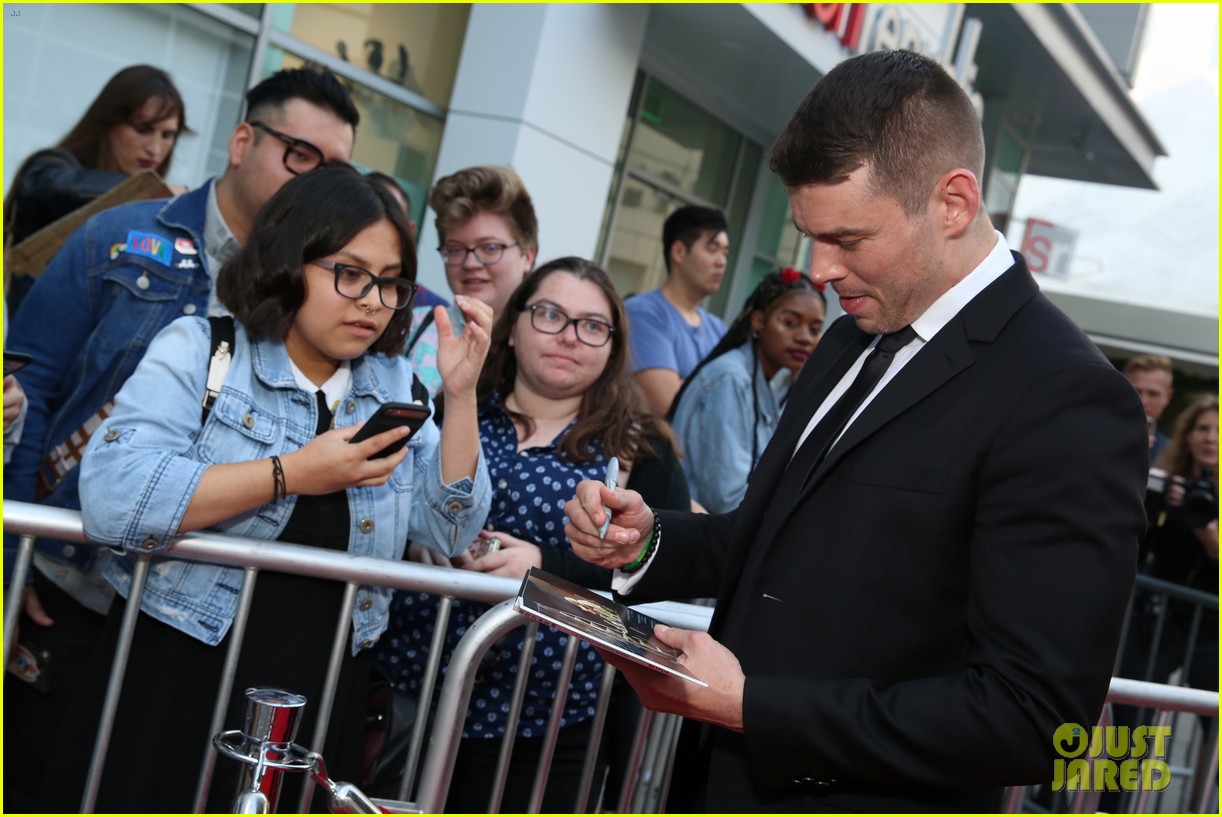 'Sense8' Cast Reunites for Series Finale Screening!: Photo 4097459 ...
