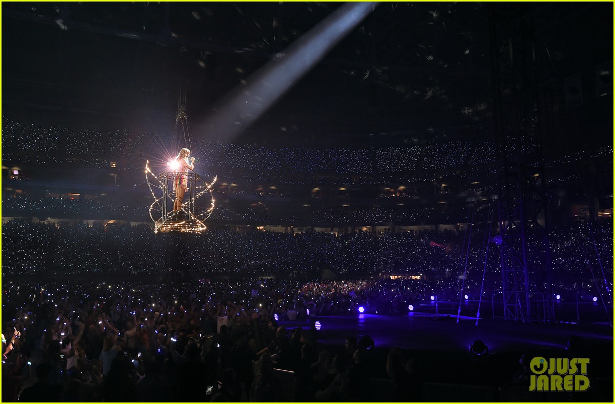 10 Reasons Why Taylor Swift's 'reputation Stadium Tour' is the Must-See ...