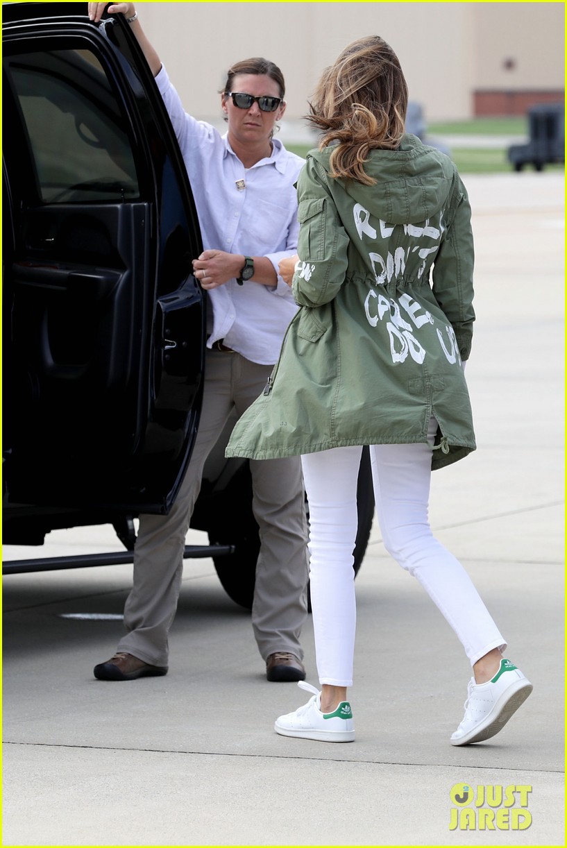 President Trump Reveals the Message Melania Is Sending with Her Jacket ...