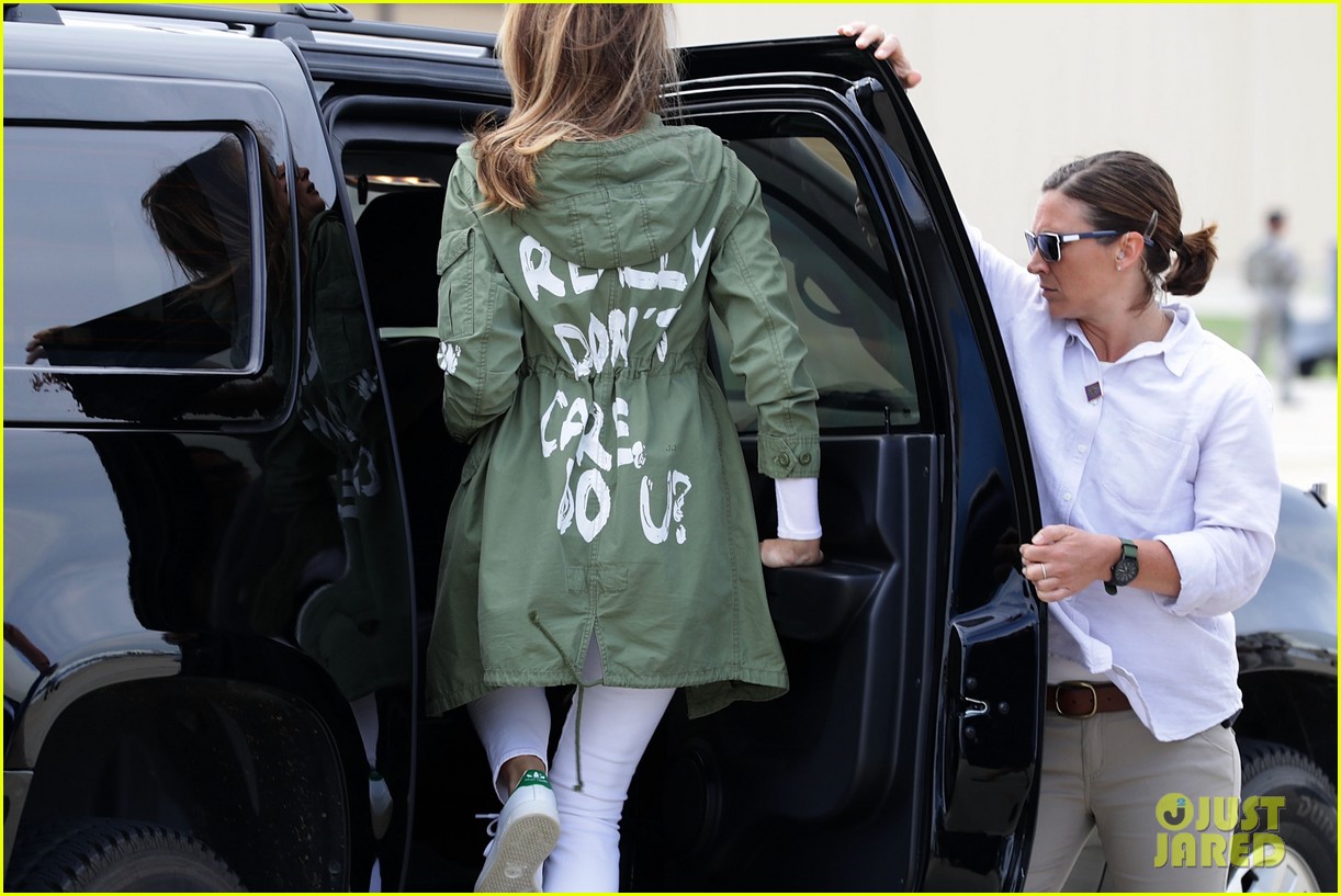 President Trump Reveals the Message Melania Is Sending with Her Jacket ...