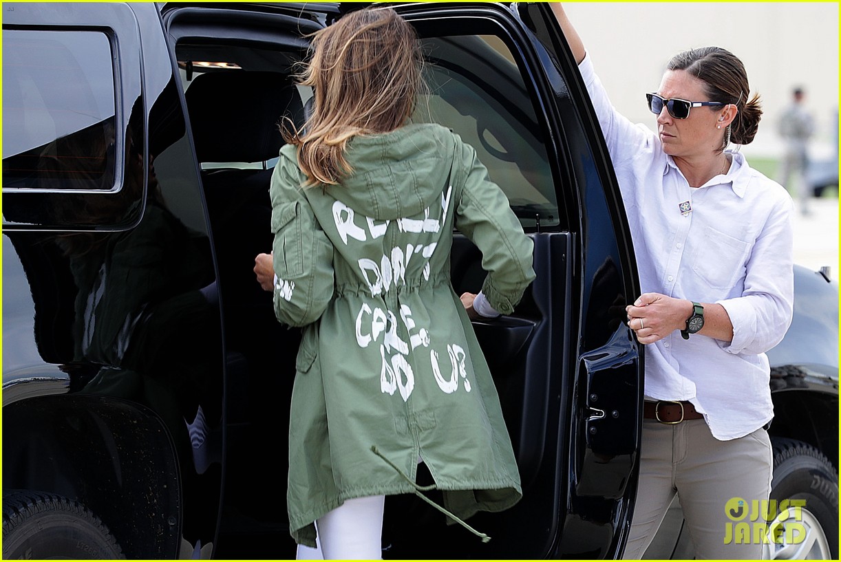 President Trump Reveals the Message Melania Is Sending with Her Jacket ...