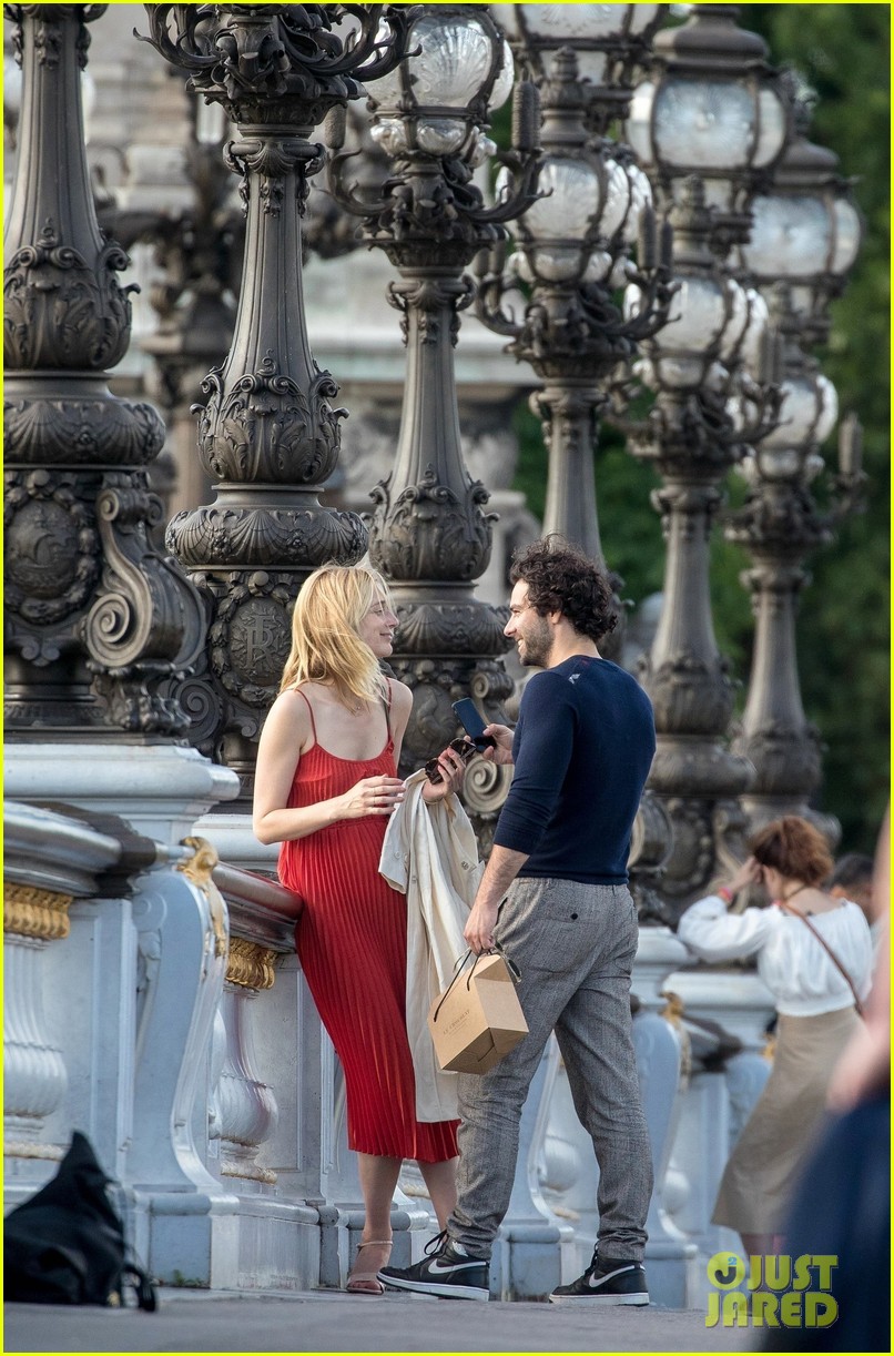 Poldark's Aidan Turner is Dating UnREAL's Caitlin FitzGerald!: Photo ...