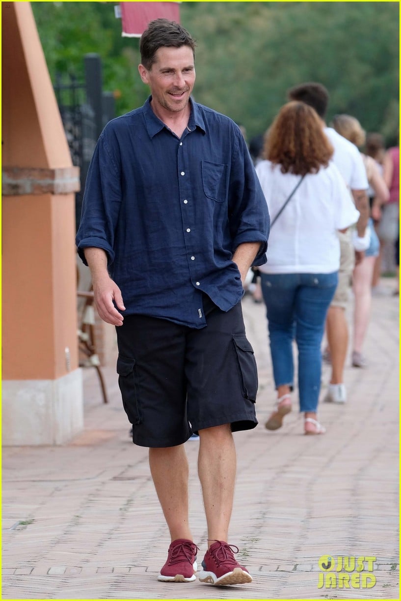 Christian Bale Shows Off Huge Weight Loss After Gaining Pounds to Play ...