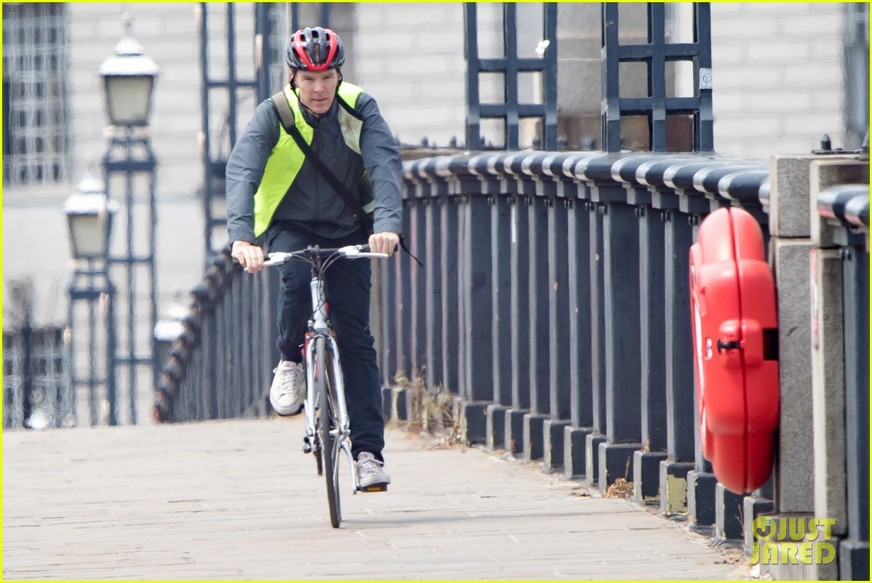 Benedict Cumberbatch Goes Partially Bald for New Brexit Series: Photo ...