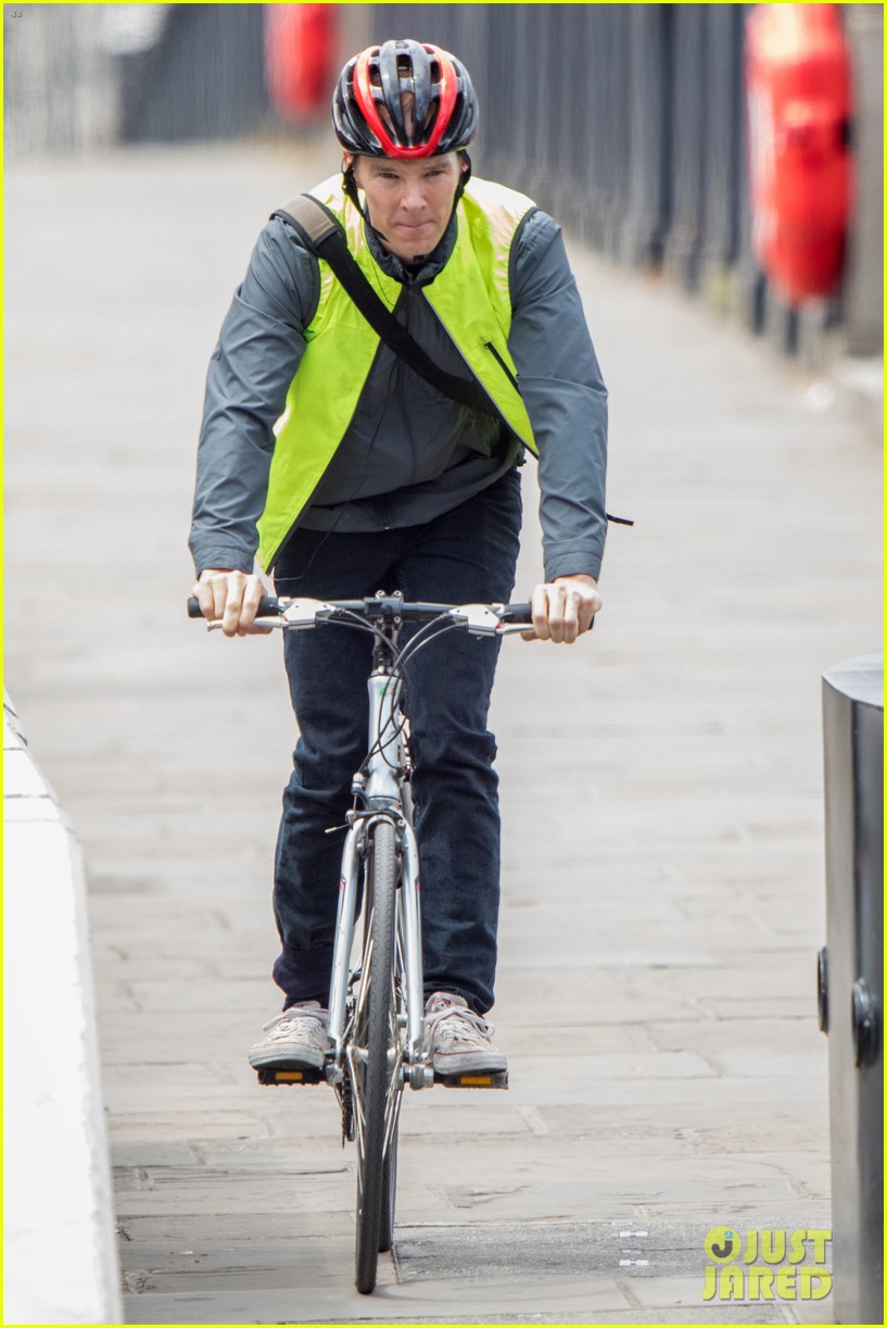 Benedict Cumberbatch Goes Partially Bald for New Brexit Series: Photo ...