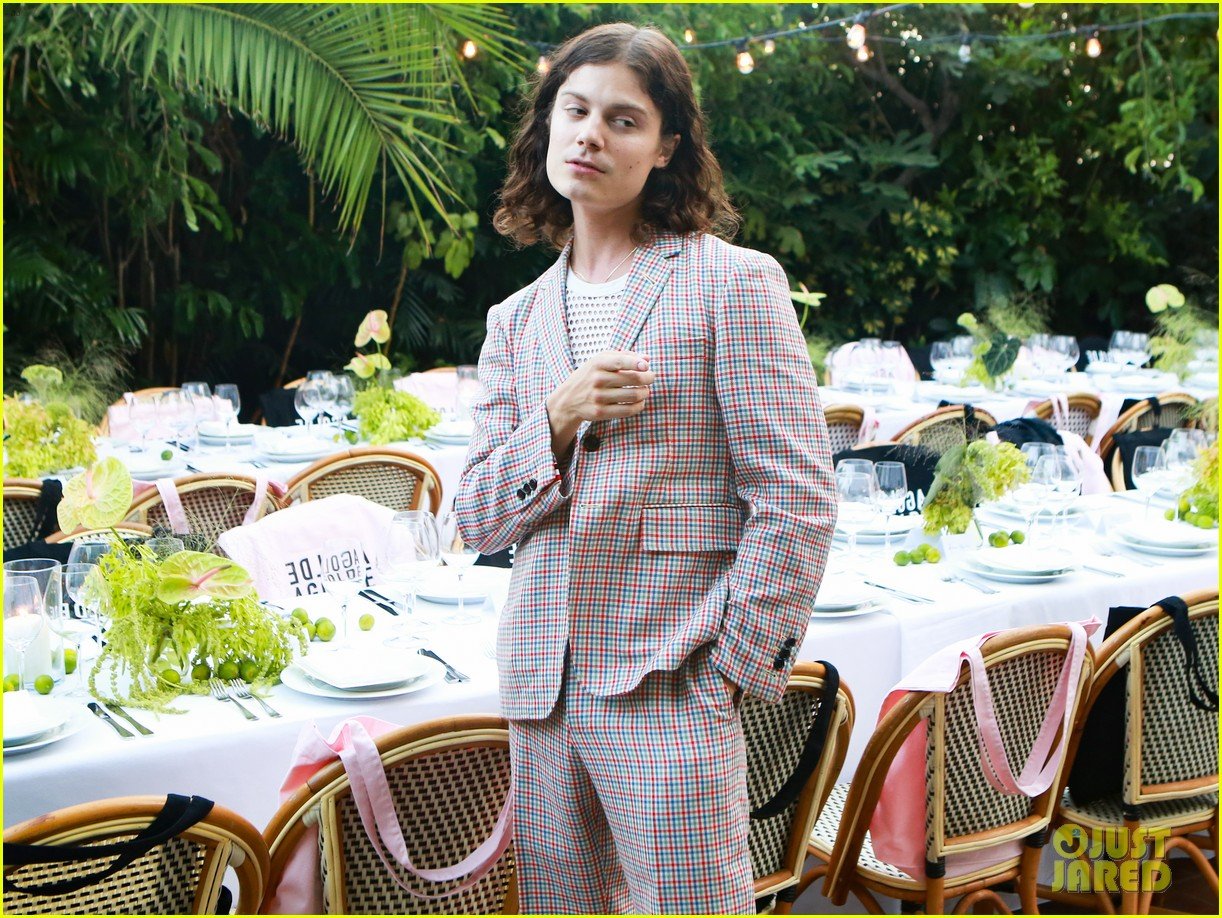 Borns Celebrates 'Eighty-Nine Magazine' Launch at the Chateau Marmont ...