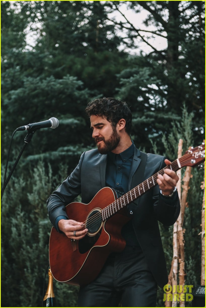 Darren Criss Hosts Intimate Dinner Party at Aspen: Photo 4114605 ...