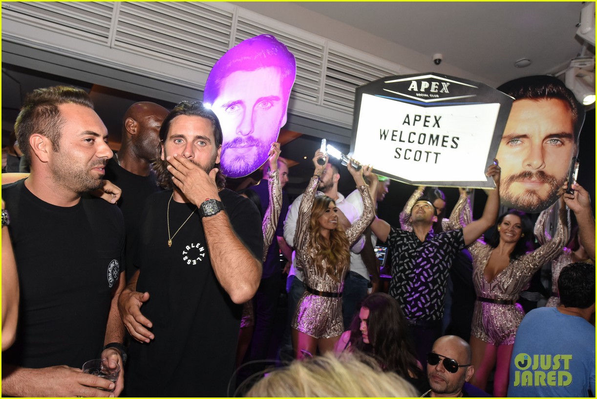 Scott Disick Hosts Party at APEX Social Club in Vegas!: Photo 4122057 ...