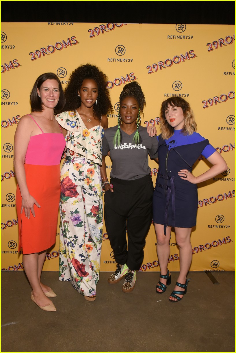 Emily Ratajkowski, Kelly Rowland, Taraji P. Henson & More Attend ...