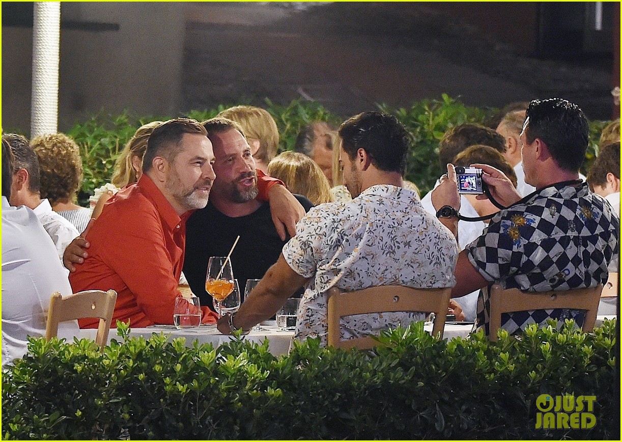 Luke Evans & Victor Turpin Eat Dinner with Friends in Italy: Photo ...