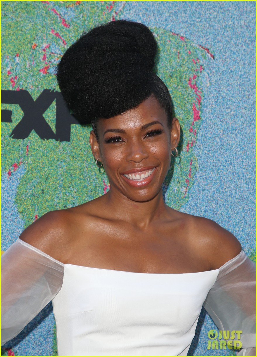 Damson Idris & 'Snowfall' Cast Celebrate Season 2 Premiere - Watch ...