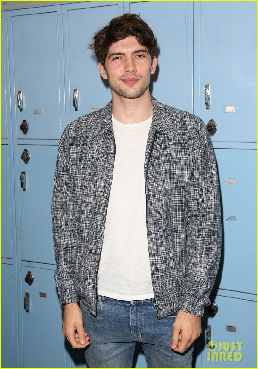 Gillian Jacobs, Joey King & More Support 'Eighth Grade' Cast at L.A ...