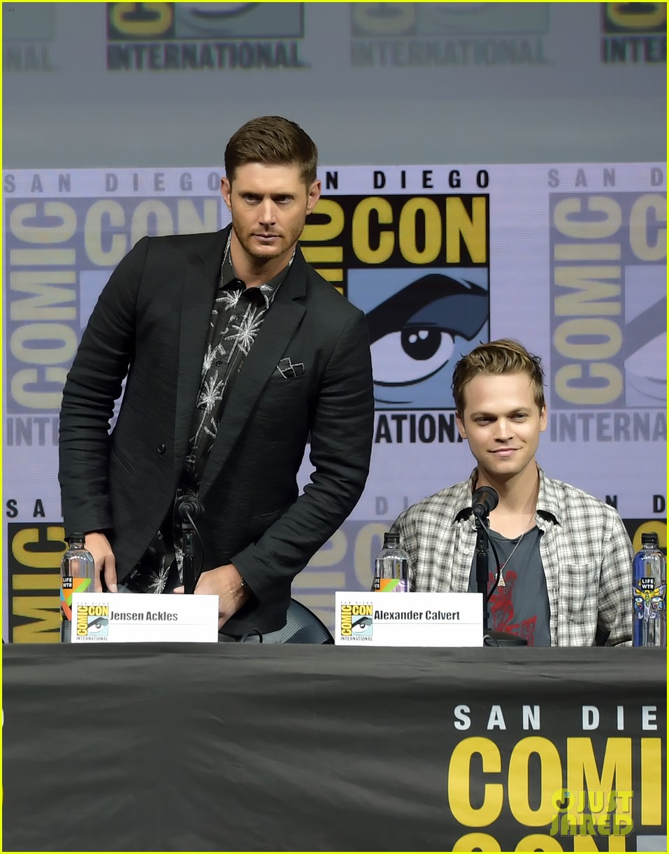 Jared Padalecki & Jensen Ackles are 'Supernatural' Studs at Comic-Con ...