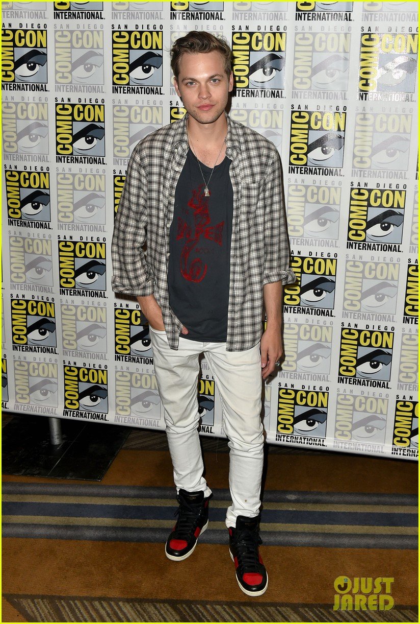 Jared Padalecki & Jensen Ackles are 'Supernatural' Studs at Comic-Con ...