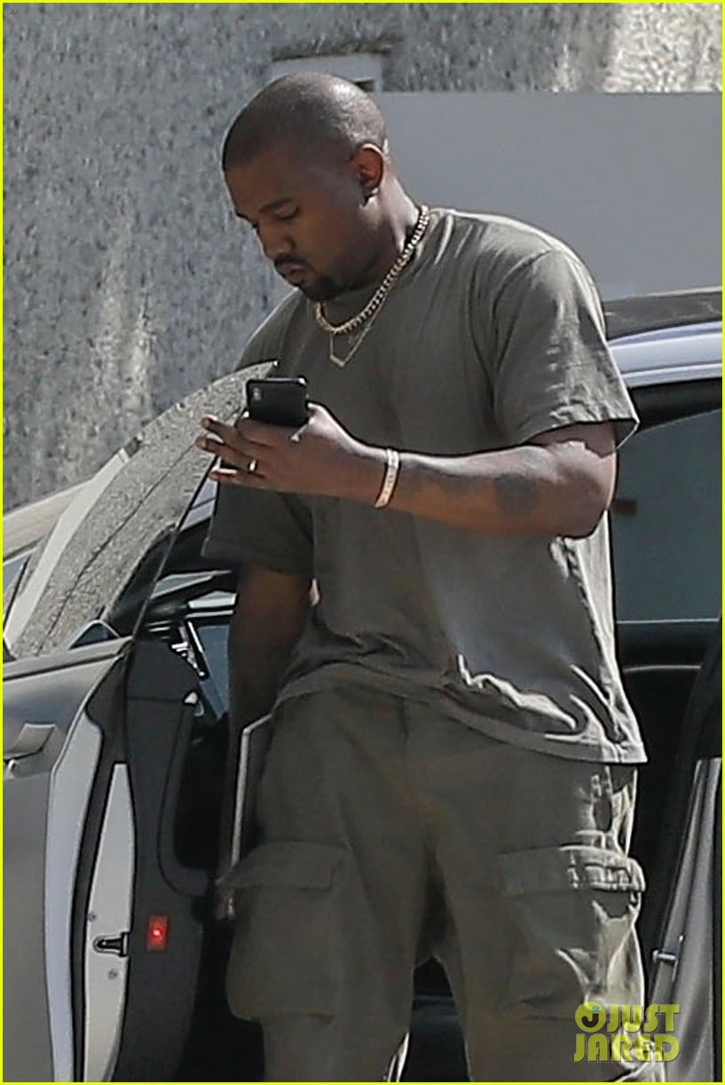 Kanye West Heads to His Office for Another Day of Work!: Photo 4113545 ...