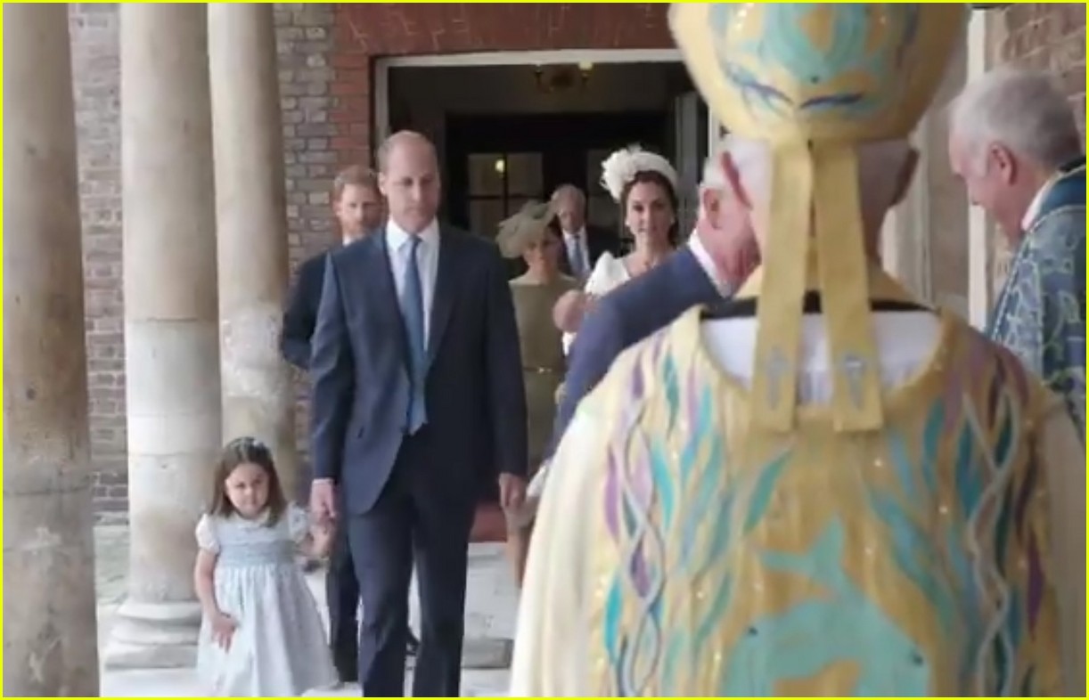 Kate Middleton & Prince William Arrive for Prince Louis' Christening ...