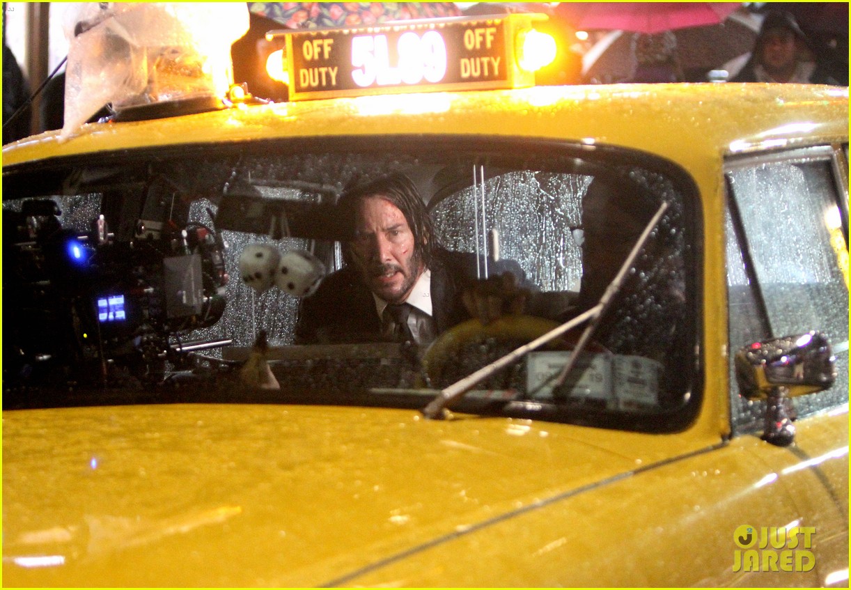 Keanu Reeves Is Soaking Wet While Filming 'John Wick 3': Photo 4112285 ...