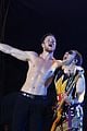 Imagine Dragons' Dan Reynolds Shows Off Incredible Body Transformation ...