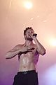Imagine Dragons' Dan Reynolds Shows Off Incredible Body Transformation ...