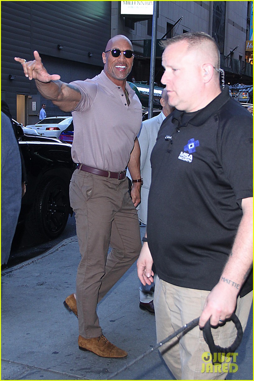 Dwayne Johnson Takes Credit for Nick Jonas & Priyanka Chopra's ...