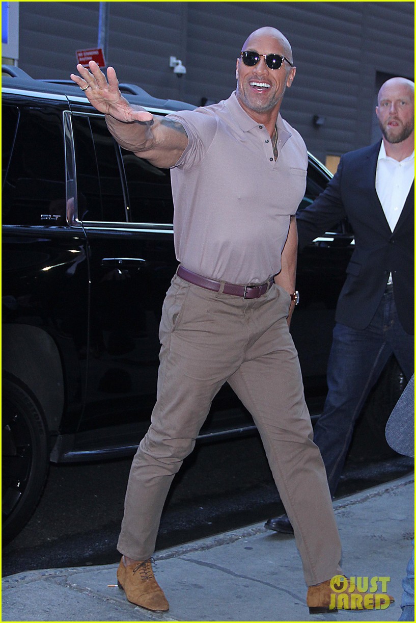 Dwayne Johnson Takes Credit for Nick Jonas & Priyanka Chopra's ...