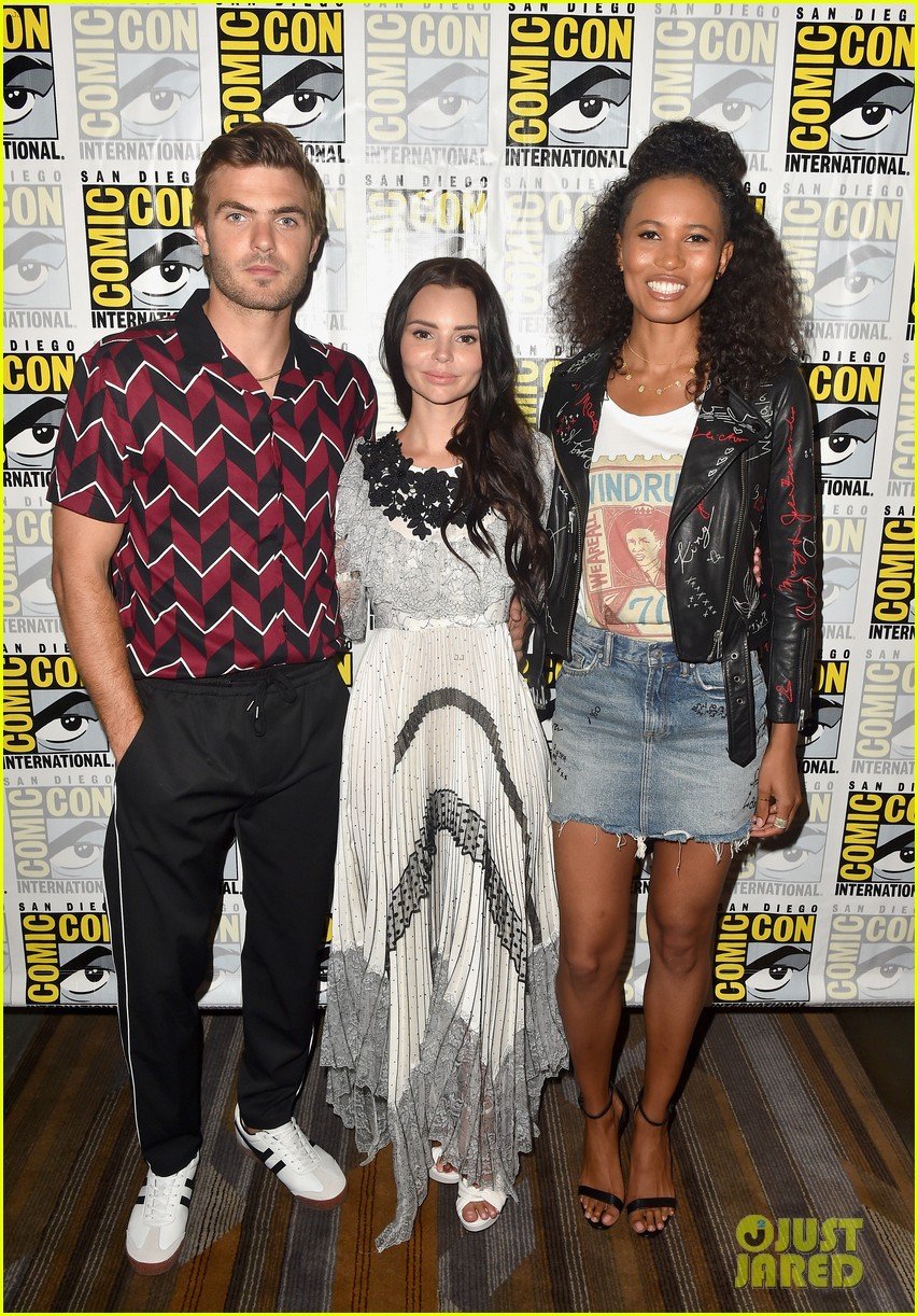 'Siren' Team Confirms New Mermaids Will Debut in Season Two: Photo ...