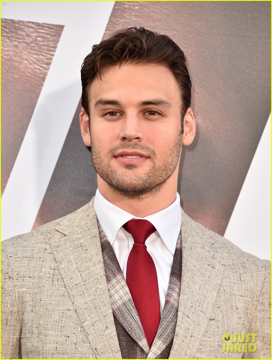 Denzel Washington & Ashton Sanders Get Star Support at 'Equalizer 2 ...