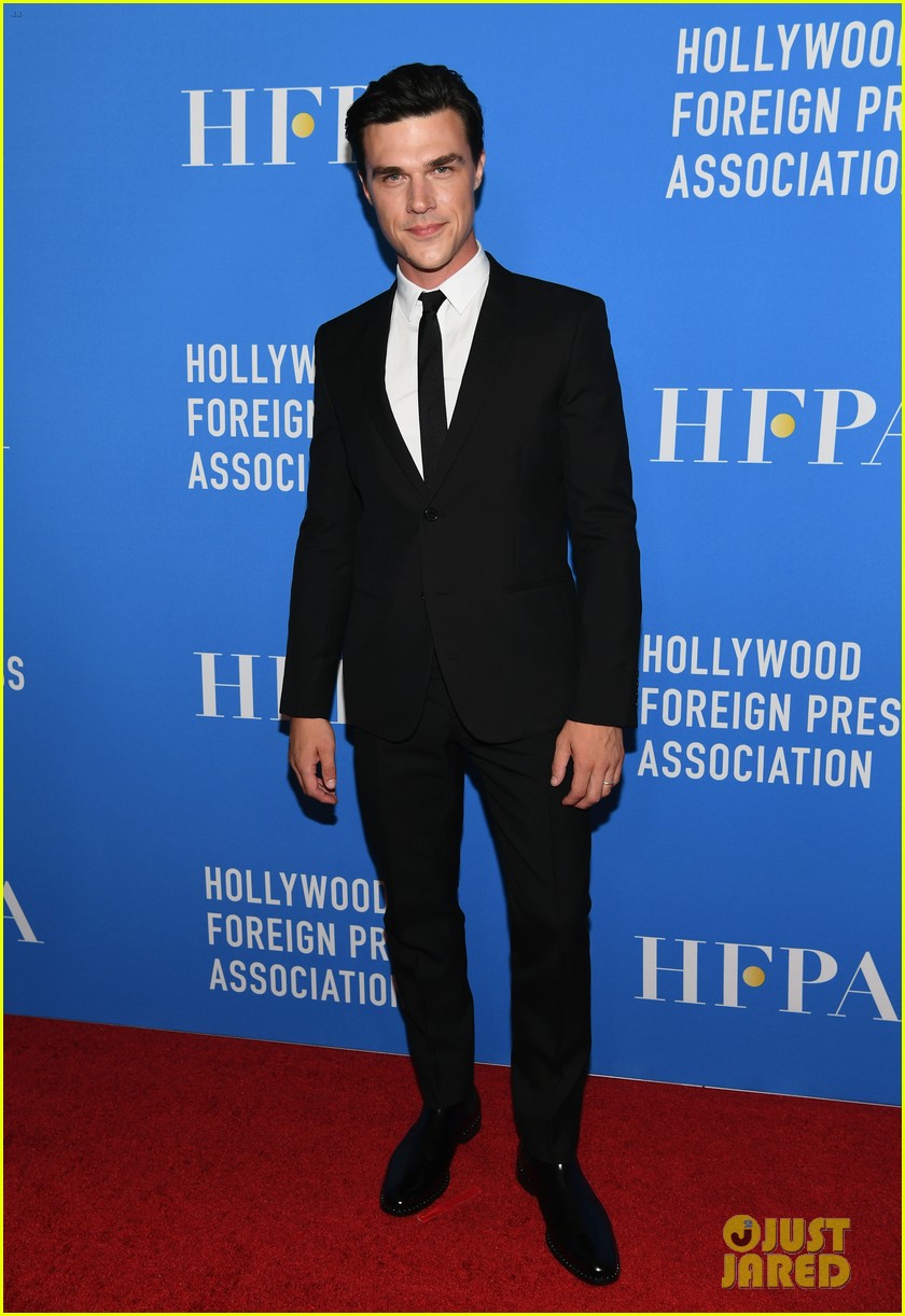 Connie Britton Joins 'American Horror Story' Co-Stars Finn Wittrock ...