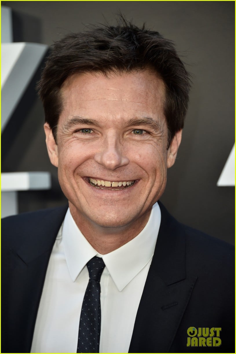 Jason Bateman Gets Support from Wife Amanda Anka at 'Ozark' Season 2 ...