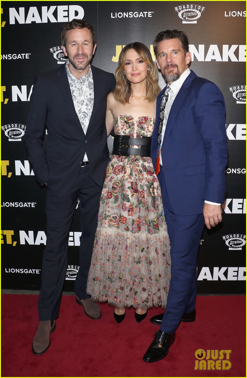 Rose Byrne, Chris O'Dowd, & Ethan Hawke Premiere 'Juliet, Naked' in NYC ...