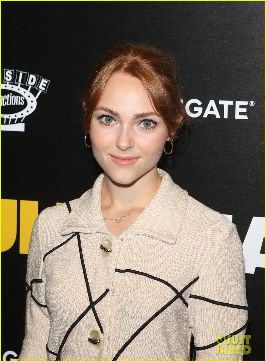 Rose Byrne, Chris O'Dowd, & Ethan Hawke Premiere 'Juliet, Naked' in NYC ...