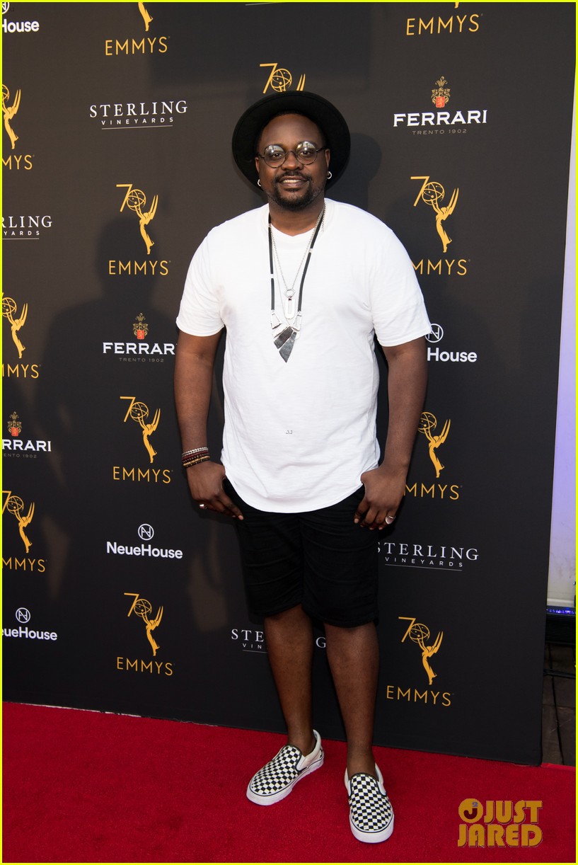 Darren Criss, Edgar Ramirez & More Hit Carpet at Emmy's Performers Peer ...