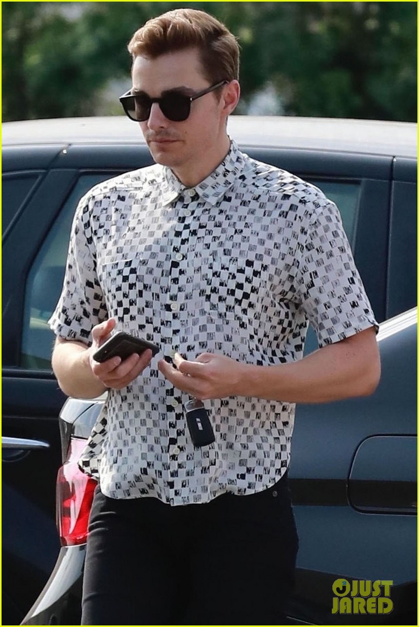 Dave Franco Looks Stylish While Heading to Meeting in LA: Photo 4127508 ...