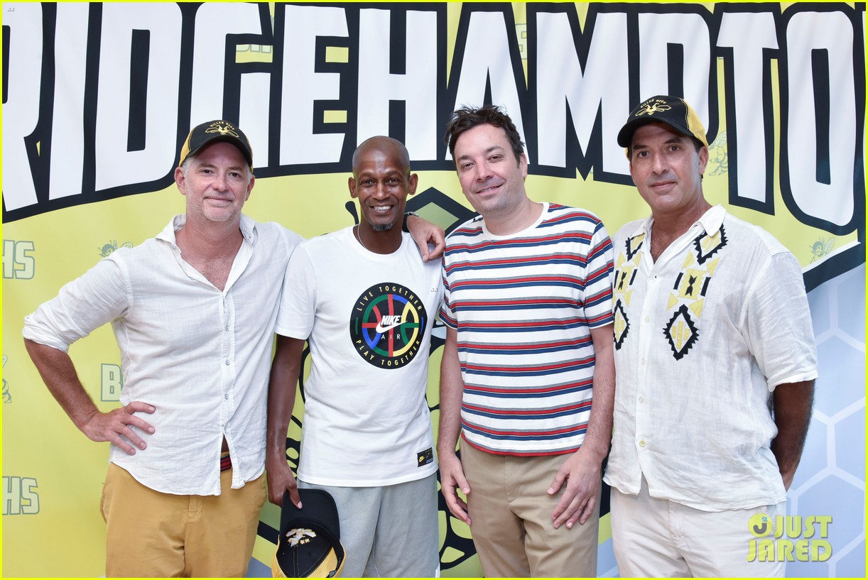 Jimmy Fallon & Shaquille O'Neal Play Basketball with Kids in the ...