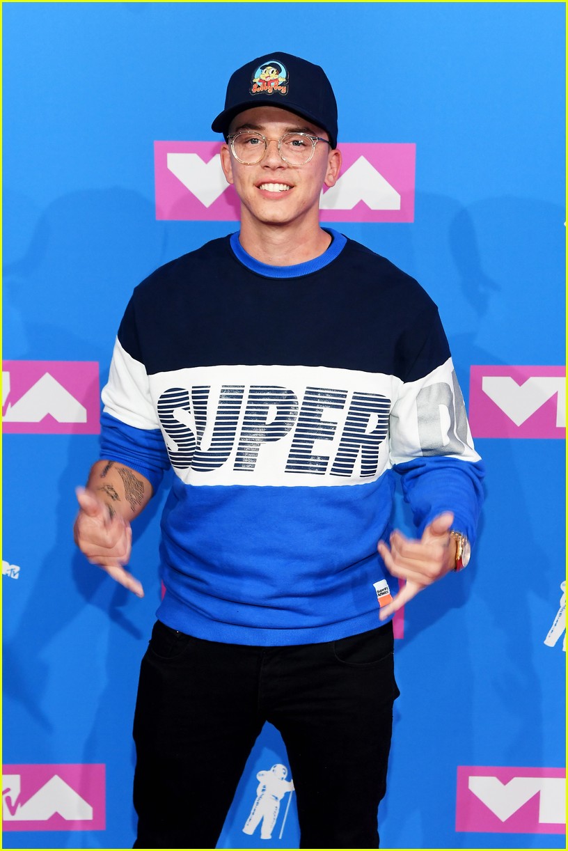 Logic & Ryan Tedder Perform 'One Day' at MTV VMAs 2018 - Watch Now ...