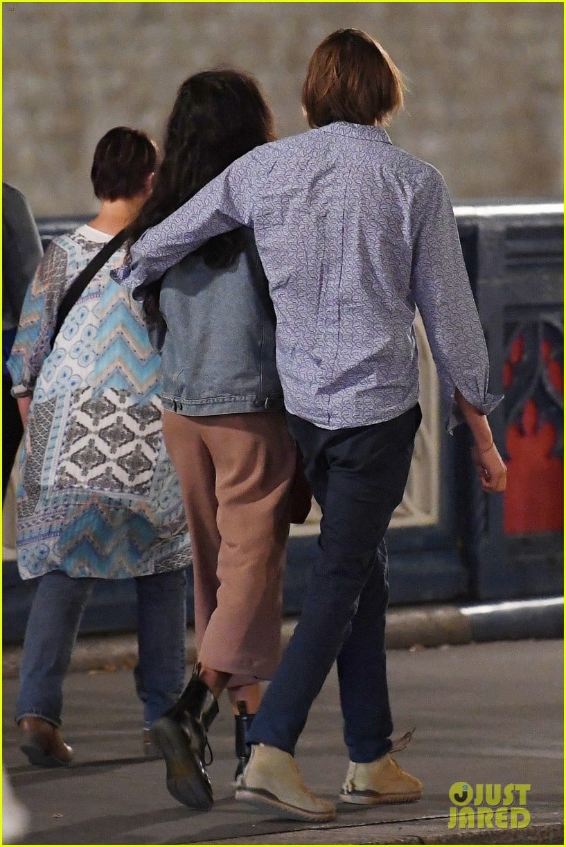 Malia Obama & Boyfriend Rory Farquharson Enjoy a Date Night at the ...