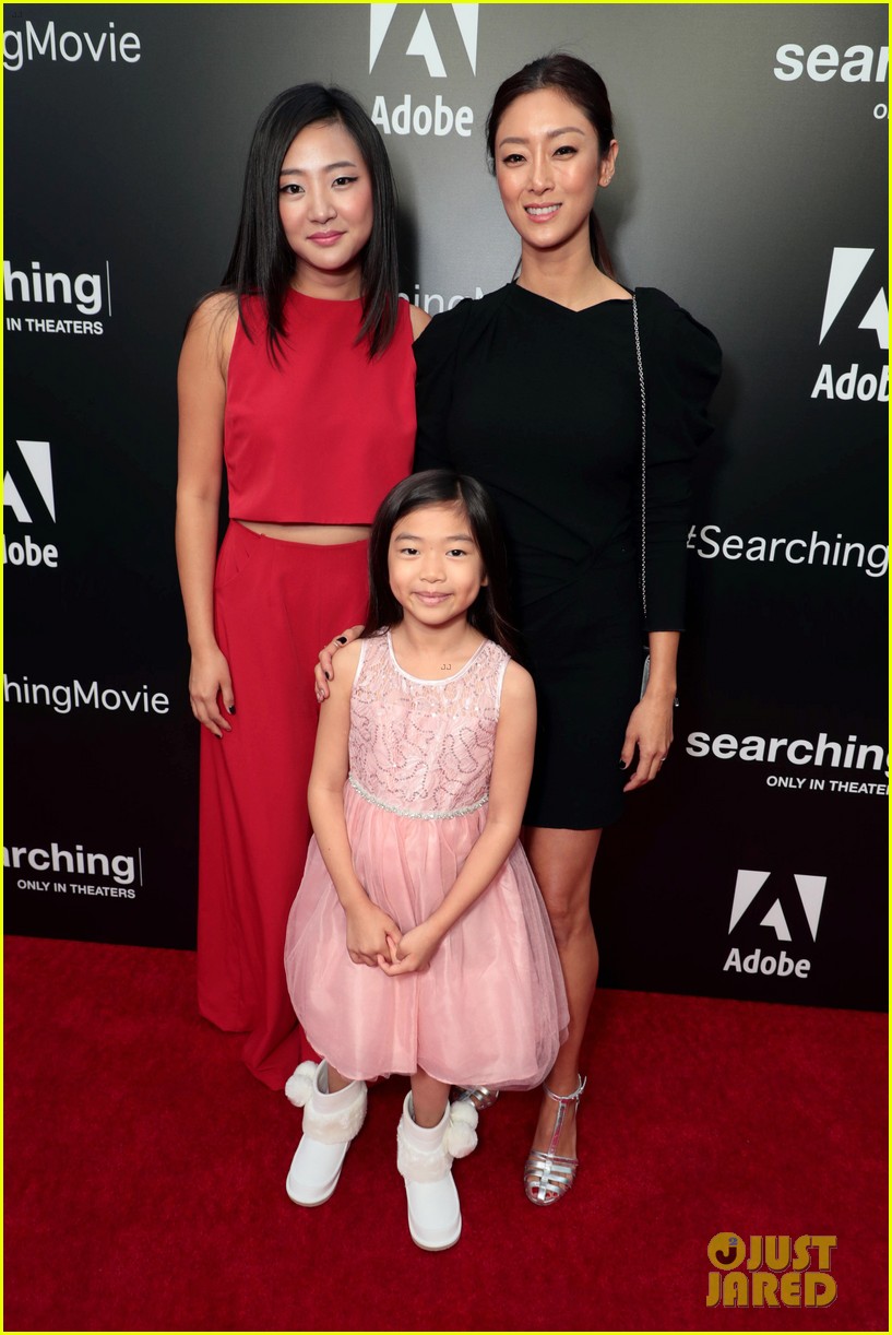 John Cho & Debra Messing Team Up for 'Searching' Hollywood Screening ...