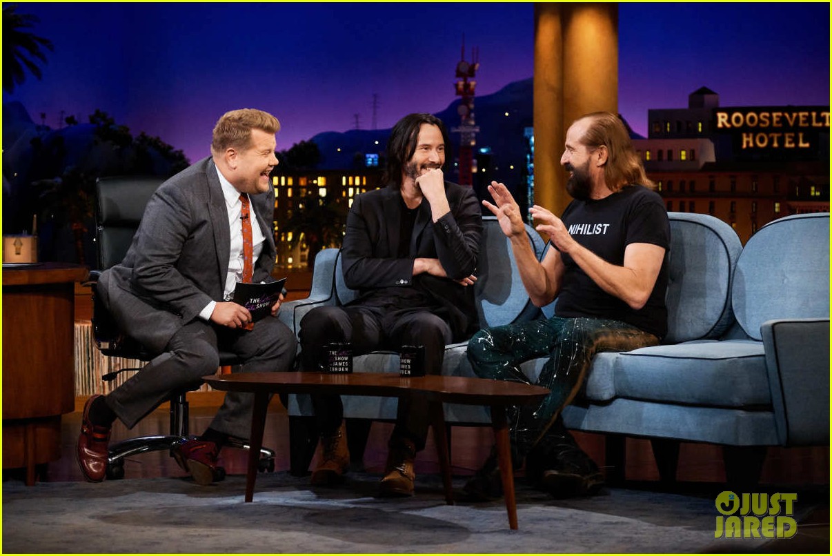 Keanu Reeves Re-Watches His Hilarious 1980's Coca-Cola Commercial on ...