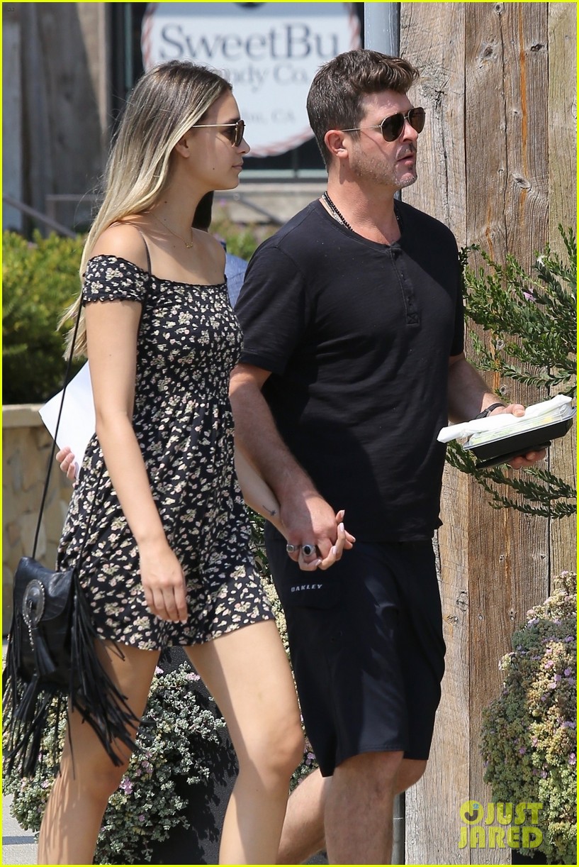 Robin Thicke & April Love Geary Hold Hands While Shopping in Malibu ...