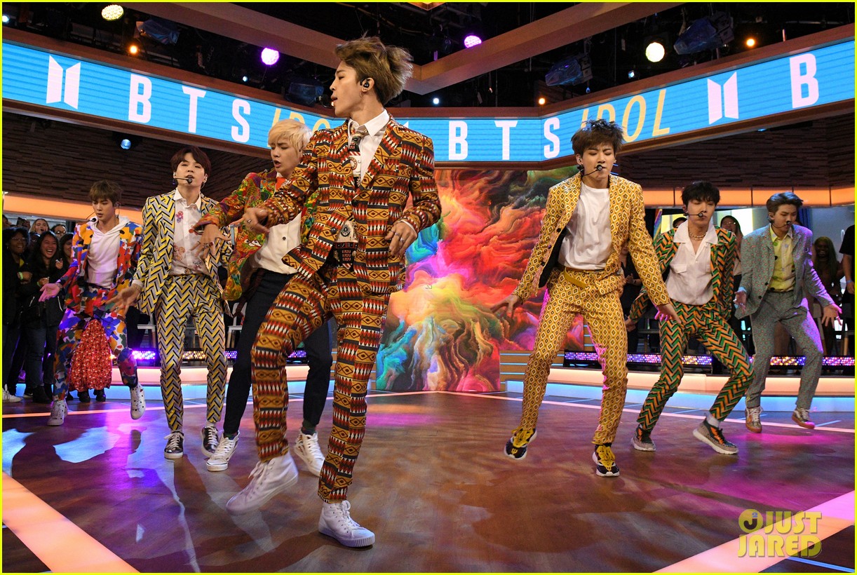 BTS Make 'Good Morning America' Debut - Watch Their Performance!: Photo ...