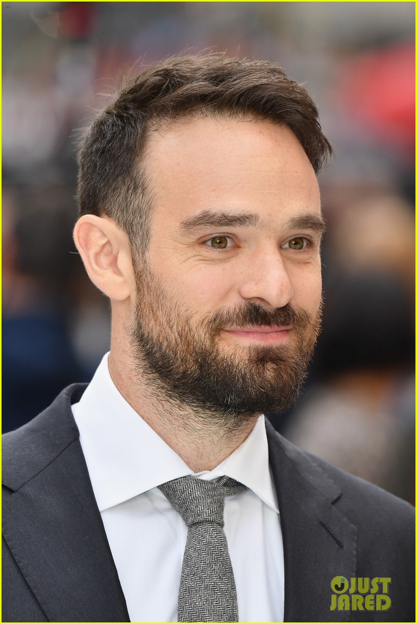 Michael Caine, Michael Gambon, & Charlie Cox Premiere 'King of Thieves ...